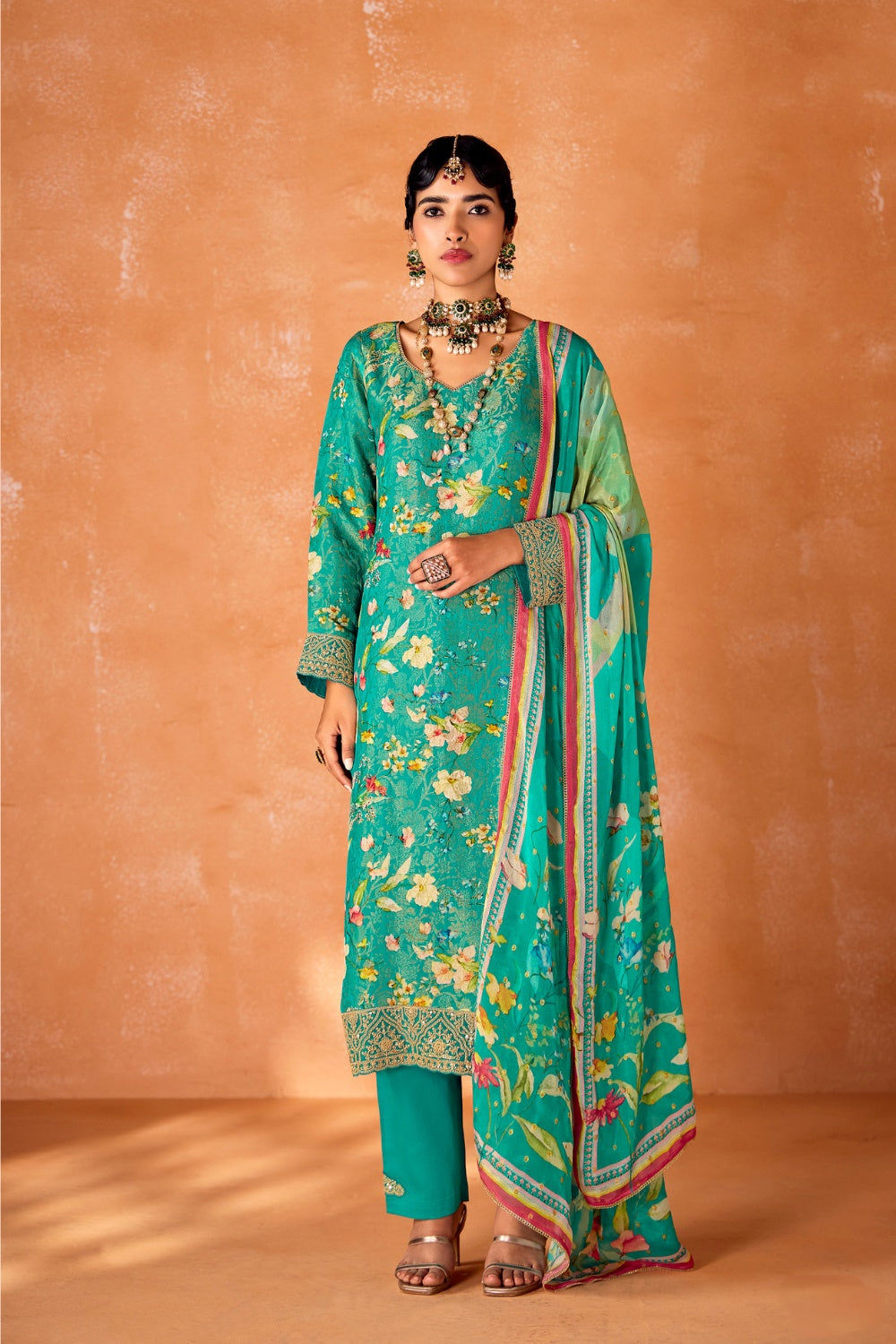 Green Kanjeevaram Embroidery Border Kurta Set – Kumari Sarees